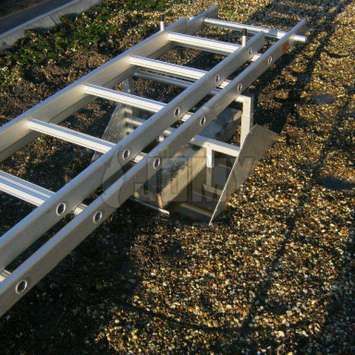 JOMY| Rooftop gliding ladders for roofs, platforms and flat surfaces